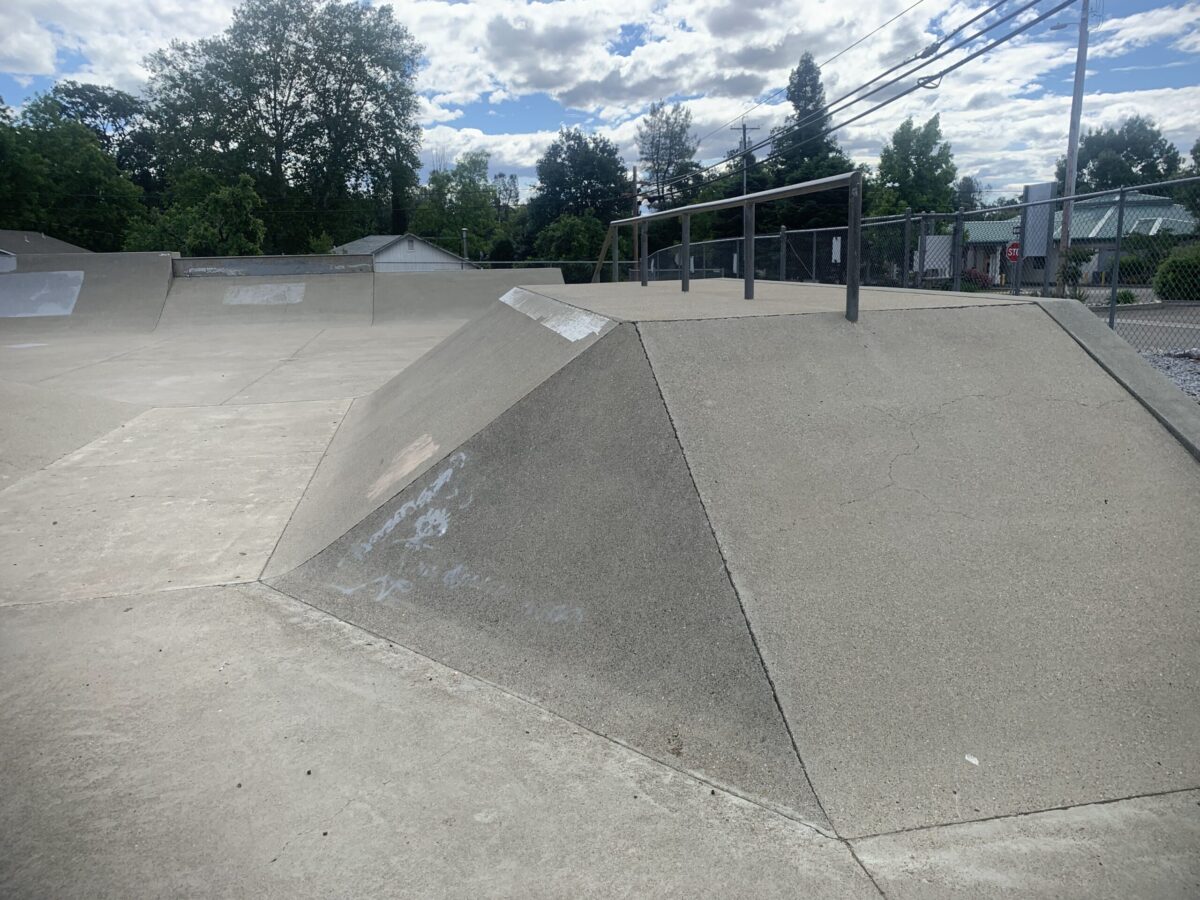 Shasta Lake City Skatepark - Skatedex