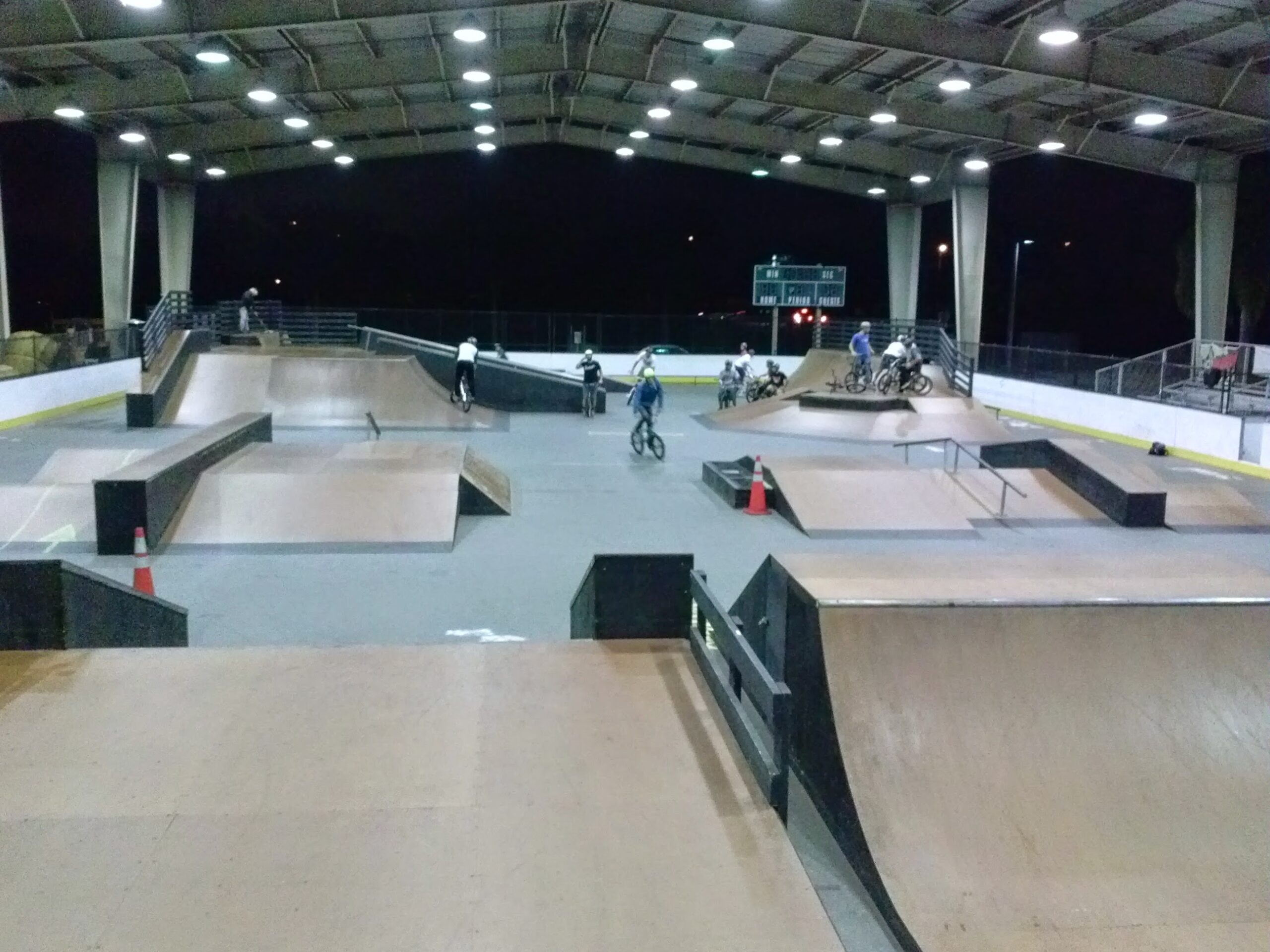 Drop In Action Sports Complex - Skatedex