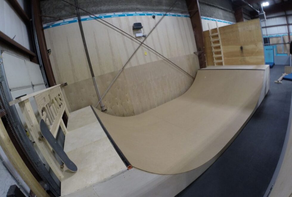 Airhouse Mini-Ramp Skatepark - Skatedex